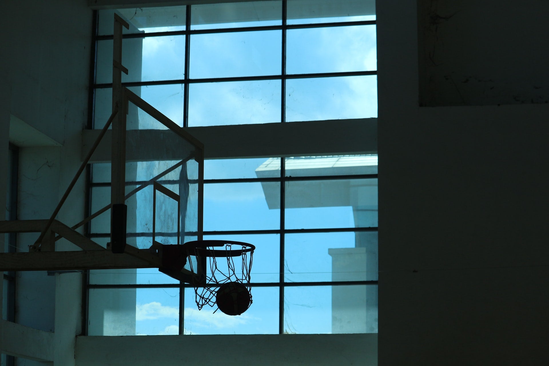 Tips to Choose a Good Basketball Hoop for Your Indoor Court – Quality Hoops